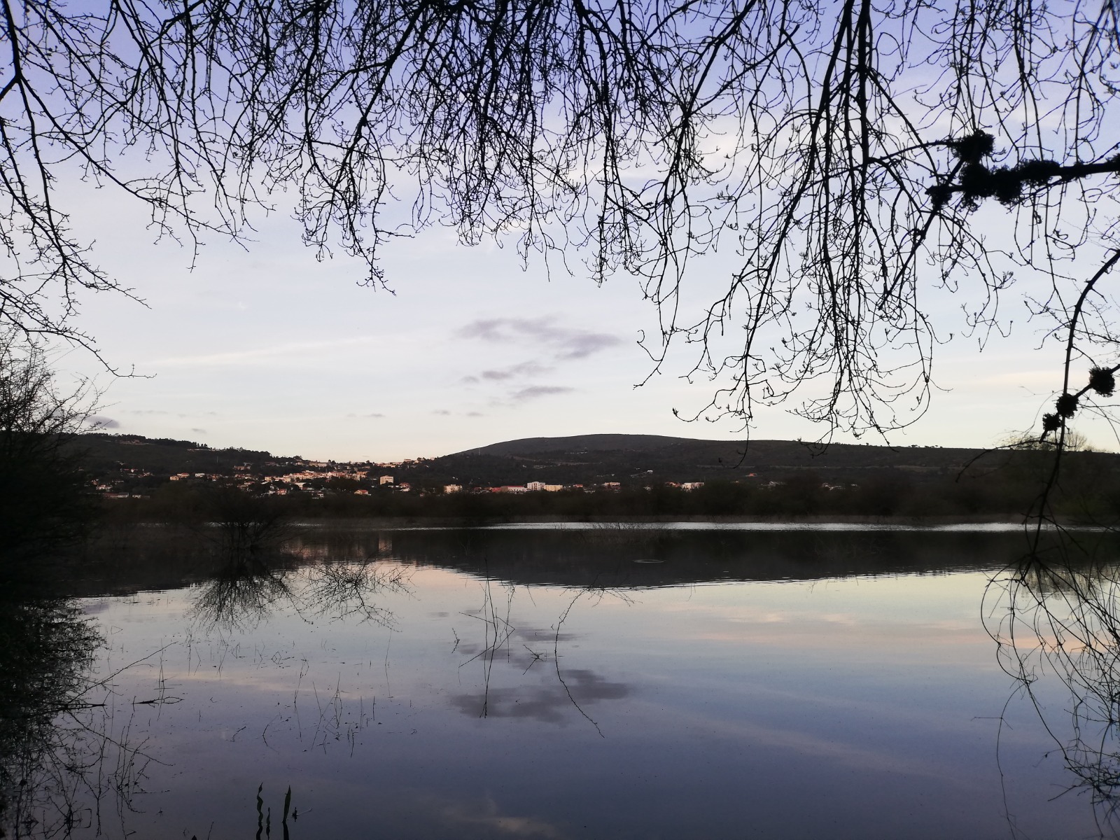 O Polje Mira-Minde – Mira-Minde